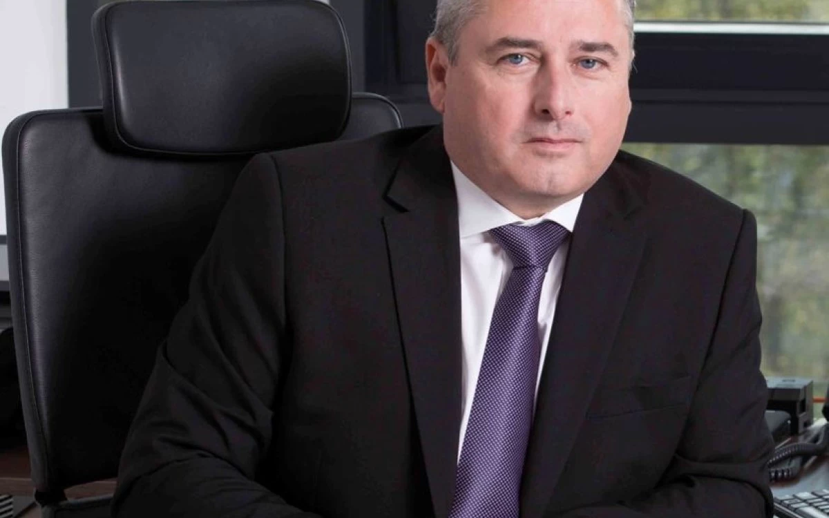 Mark Rock, noul General Manager al JTI România, Moldova şi Bulgaria ...