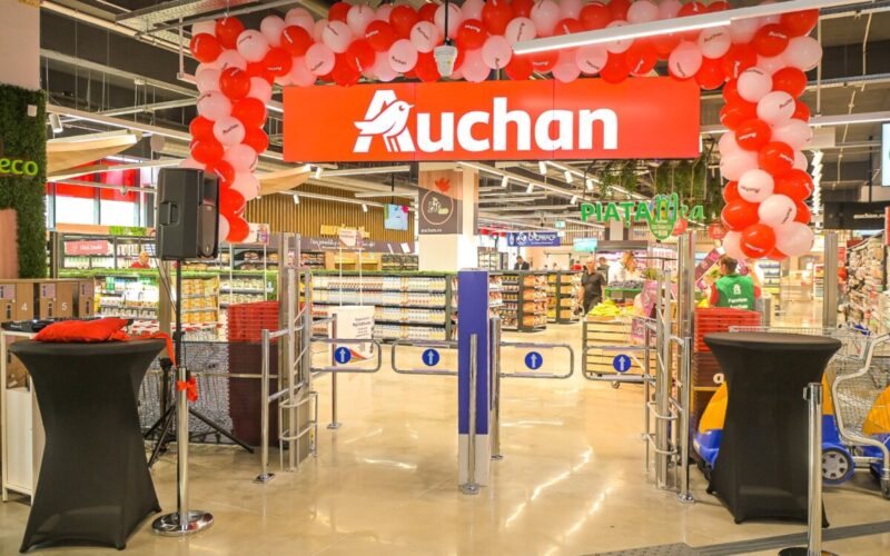 Cum arată cel mai nou supermarket Auchan de mari dimensiuni din ...